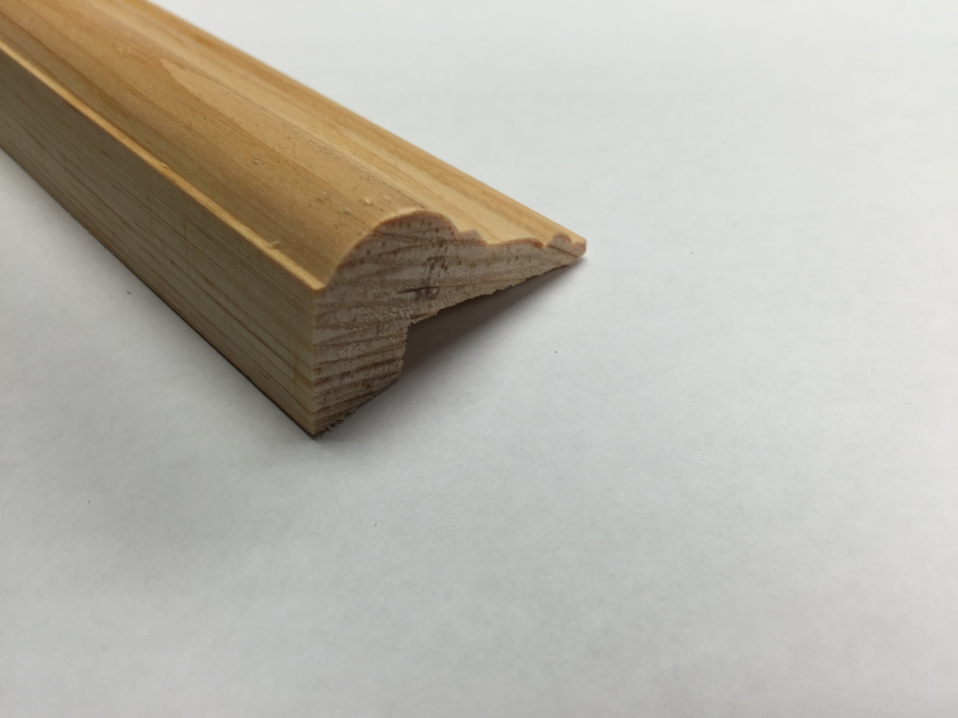 Shop 1-3/4" Wainscott Cap Oak #39D at Peacock Lumber | Panel Mouldings